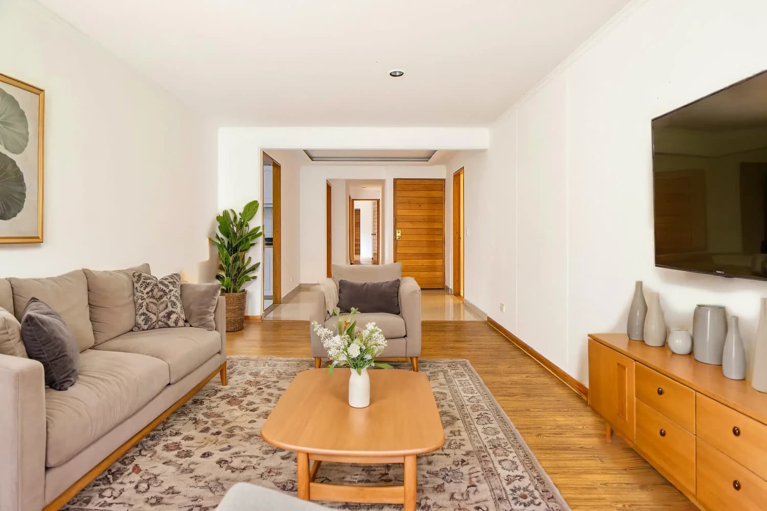 Virtual Staging with one click | 10 sec turnaround